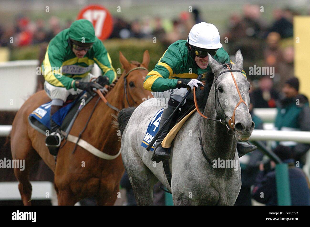 Gewinner jewson novices handicap chase cheltenham festival -Fotos und ...