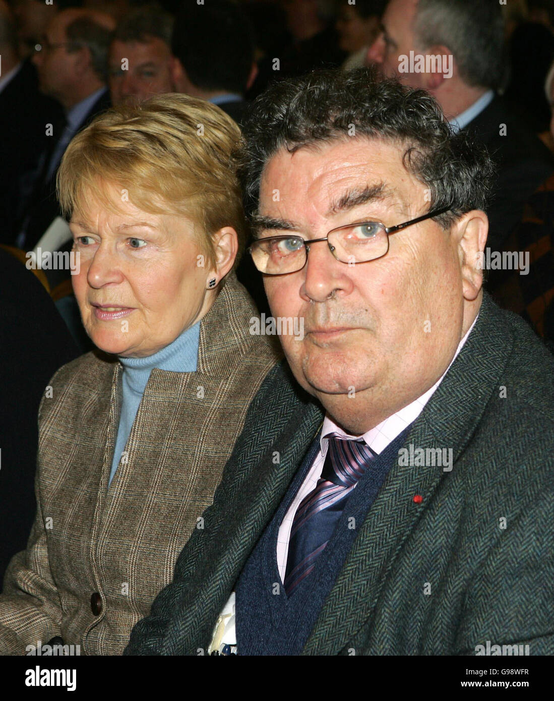 Der ehemalige SDLP-Führer John Hume und seine Frau Pat im Rathaus von ...