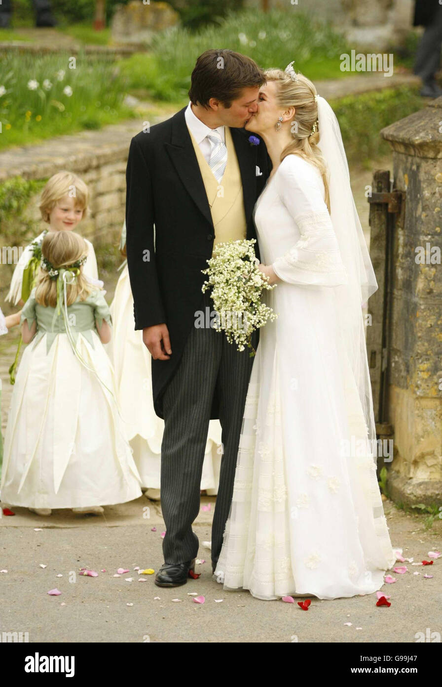 Laura parker bowles harry lopes verlassen st kirche in lacock -Fotos ...