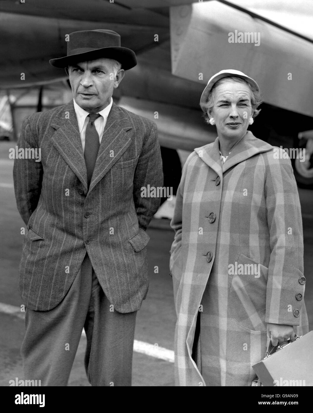 Kapitän charles -Fotos und -Bildmaterial in hoher Auflösung – Alamy