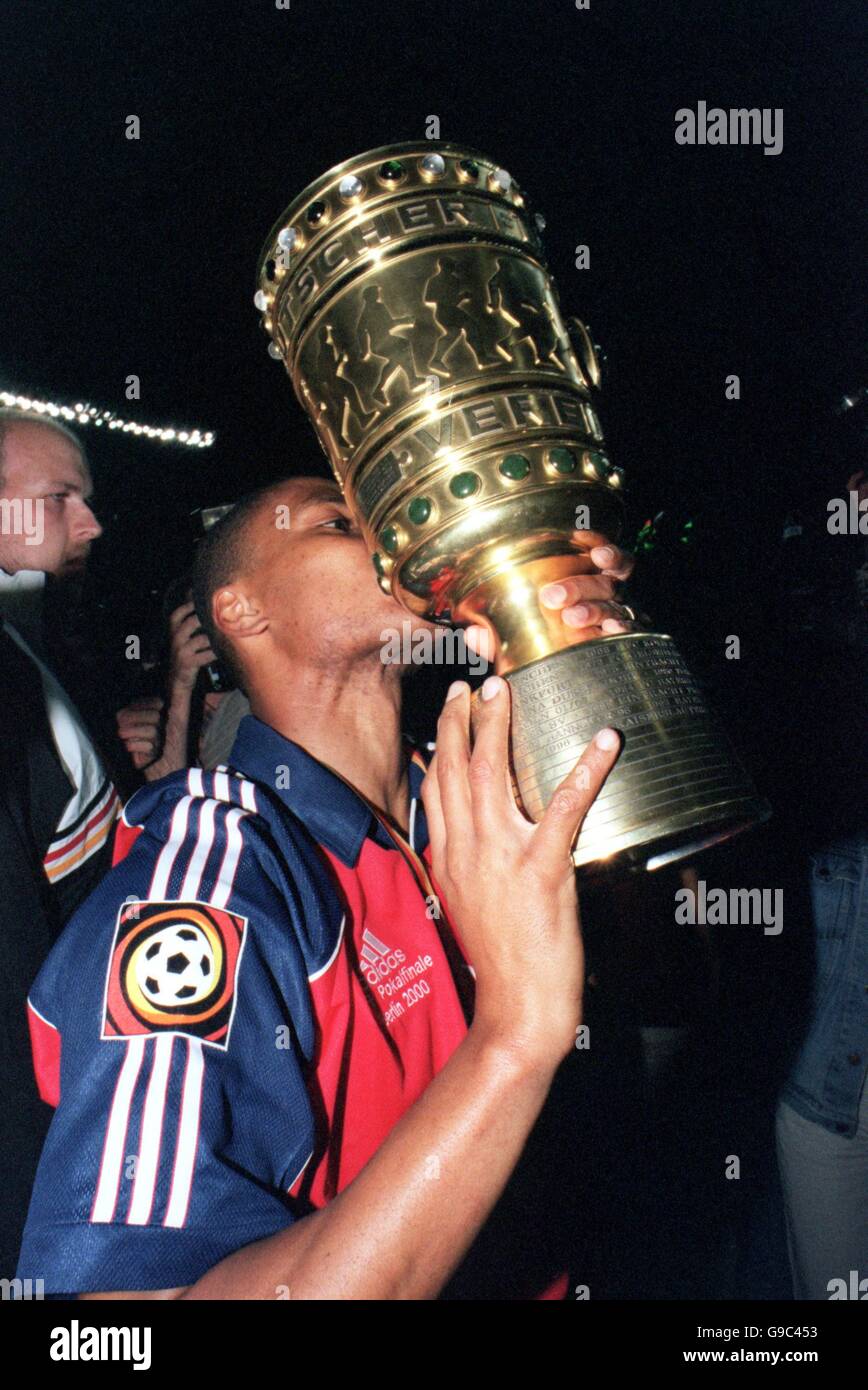 Dfb pokal trophy german soccer -Fotos und -Bildmaterial in hoher ...