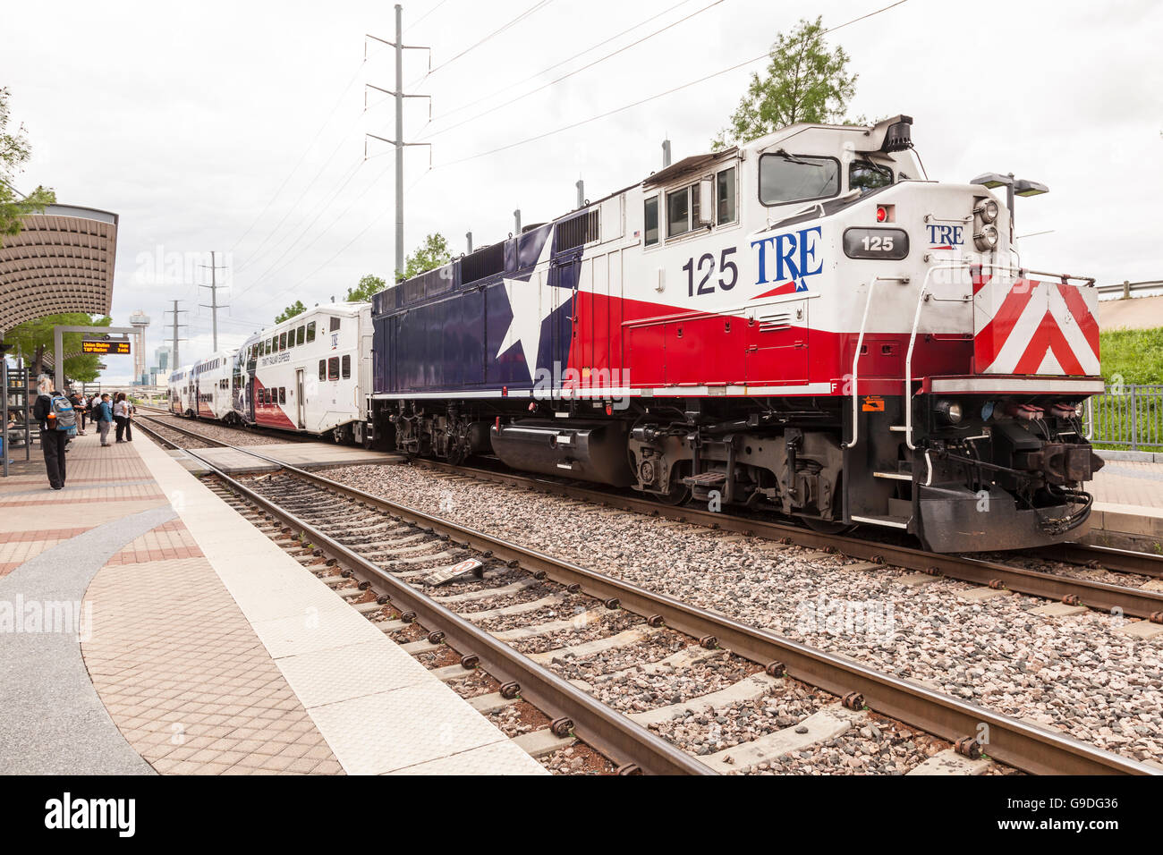 Trinity Railway Express Zug in Dallas Stockfotografie - Alamy