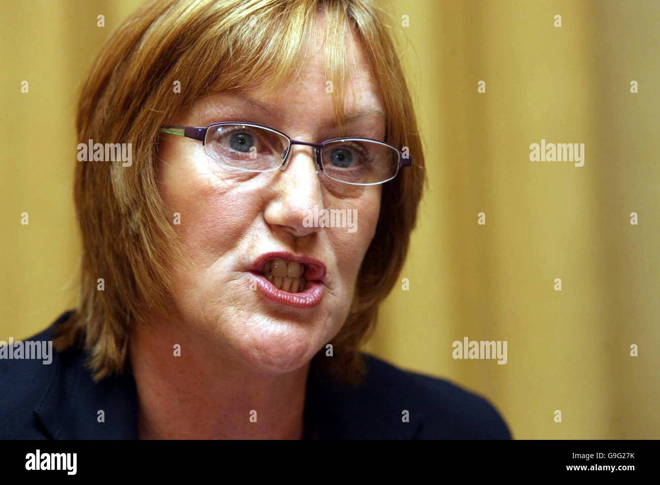 Ohne zustimmung der eltern -Fotos und -Bildmaterial in hoher Auflösung ...