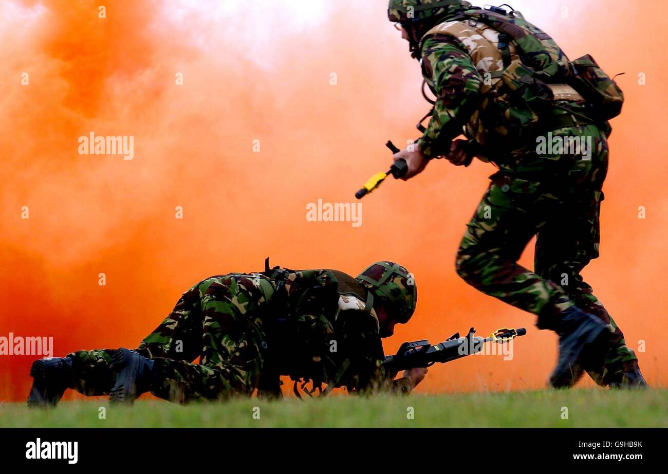 Aus dem raf regiment -Fotos und -Bildmaterial in hoher Auflösung – Alamy