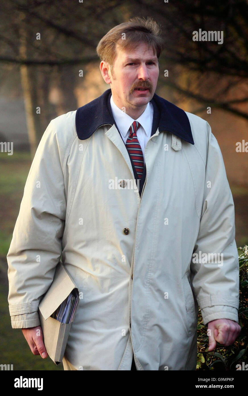 Craig Sargent kommt am Sevenoaks Magistrate Court in Kent an, wo er ...