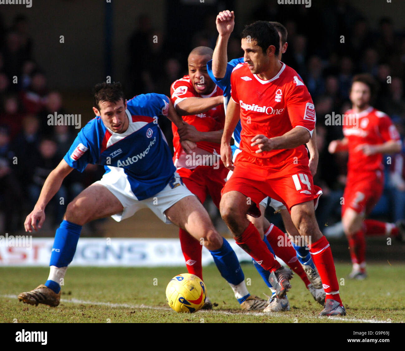 Fußball - Coca-Cola Football League One - Chesterfield / Nottingham ...
