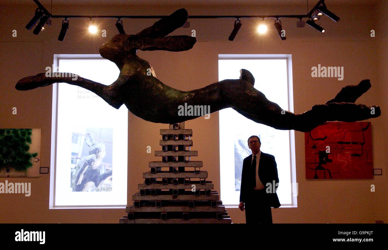 Barry flanagan hase skulptur -Fotos und -Bildmaterial in hoher ...