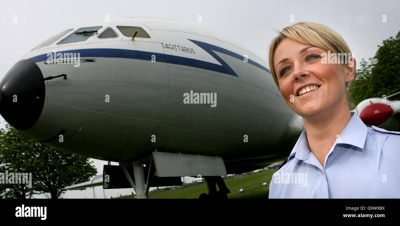 Raf sergeant rachel mcdonald bei raf lyneham -Fotos und -Bildmaterial ...