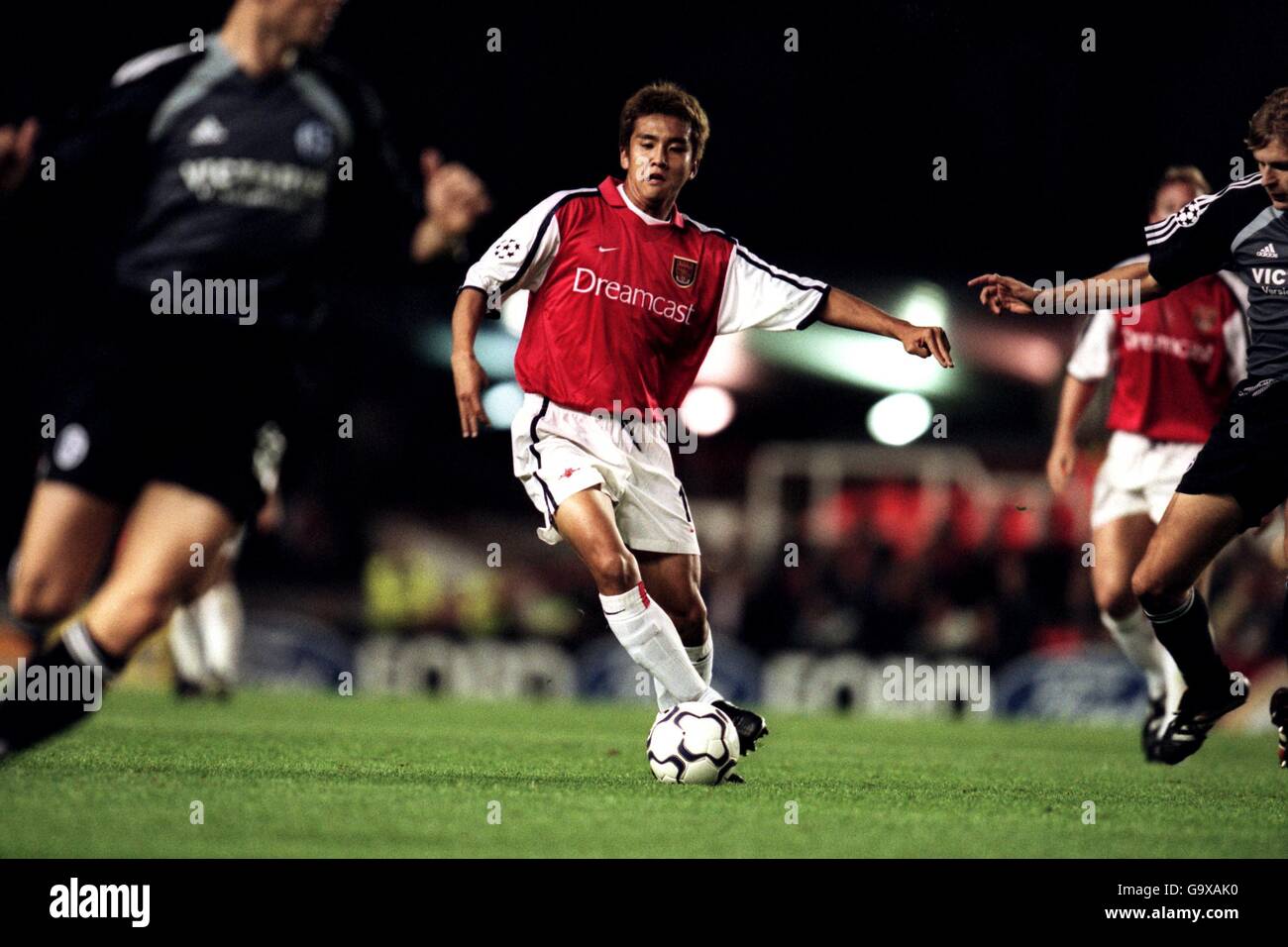 Arsenals junichi inamoto im einsatz gegen schalke -Fotos und ...