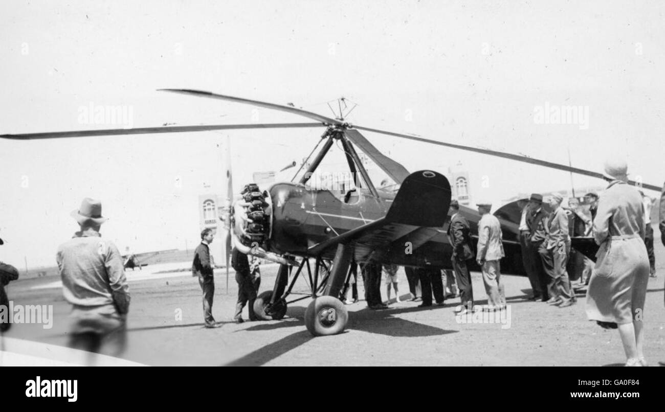 Ein Bild aus der Robert Reedy Collection, das ein im Flug befindliches ...