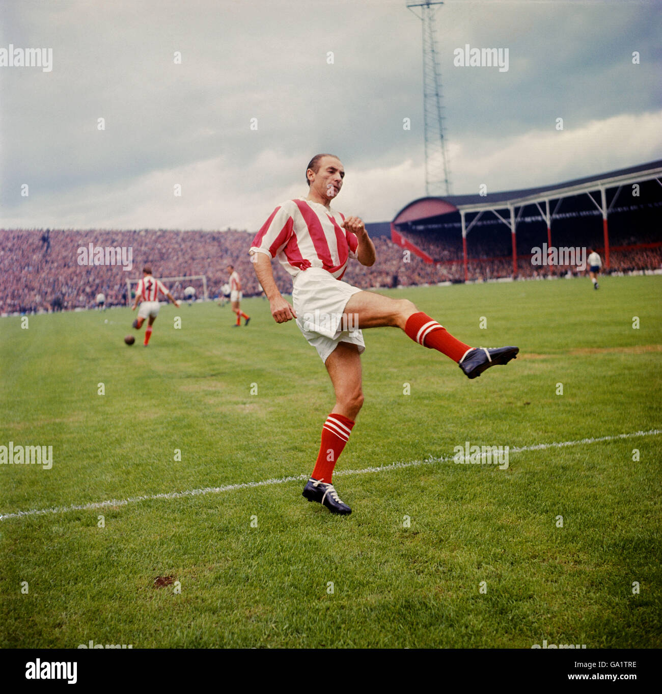 Stoke city victoria ground -Fotos und -Bildmaterial in hoher Auflösung ...