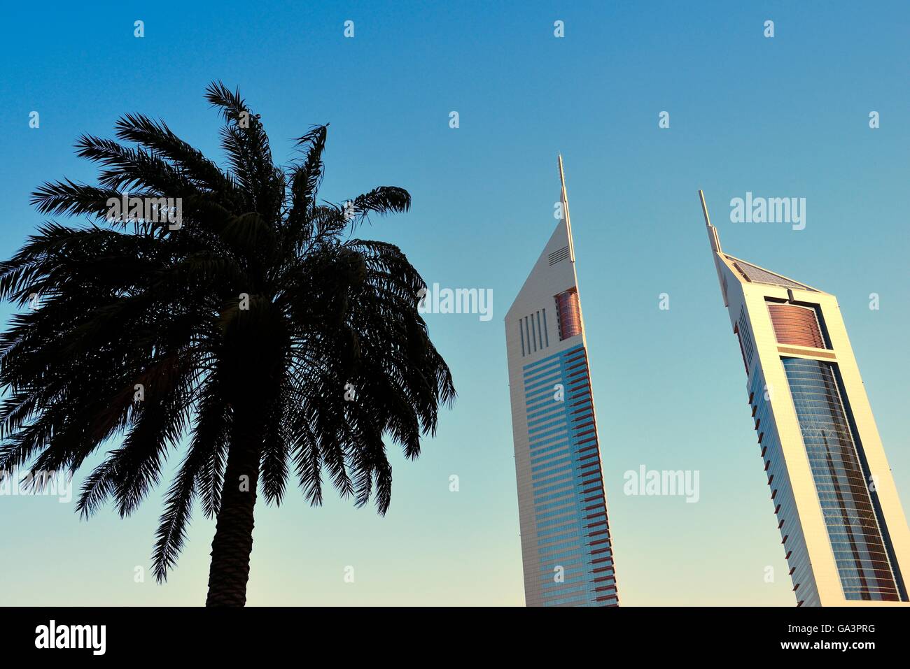 Jumeirah hotel hochhaus -Fotos und -Bildmaterial in hoher Auflösung – Alamy