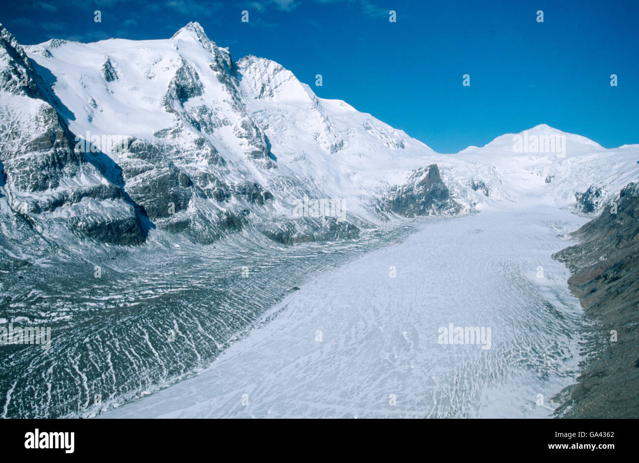 Gletscherzunge "Pasterze" und Großglockner, Österreich / 3798 m ...