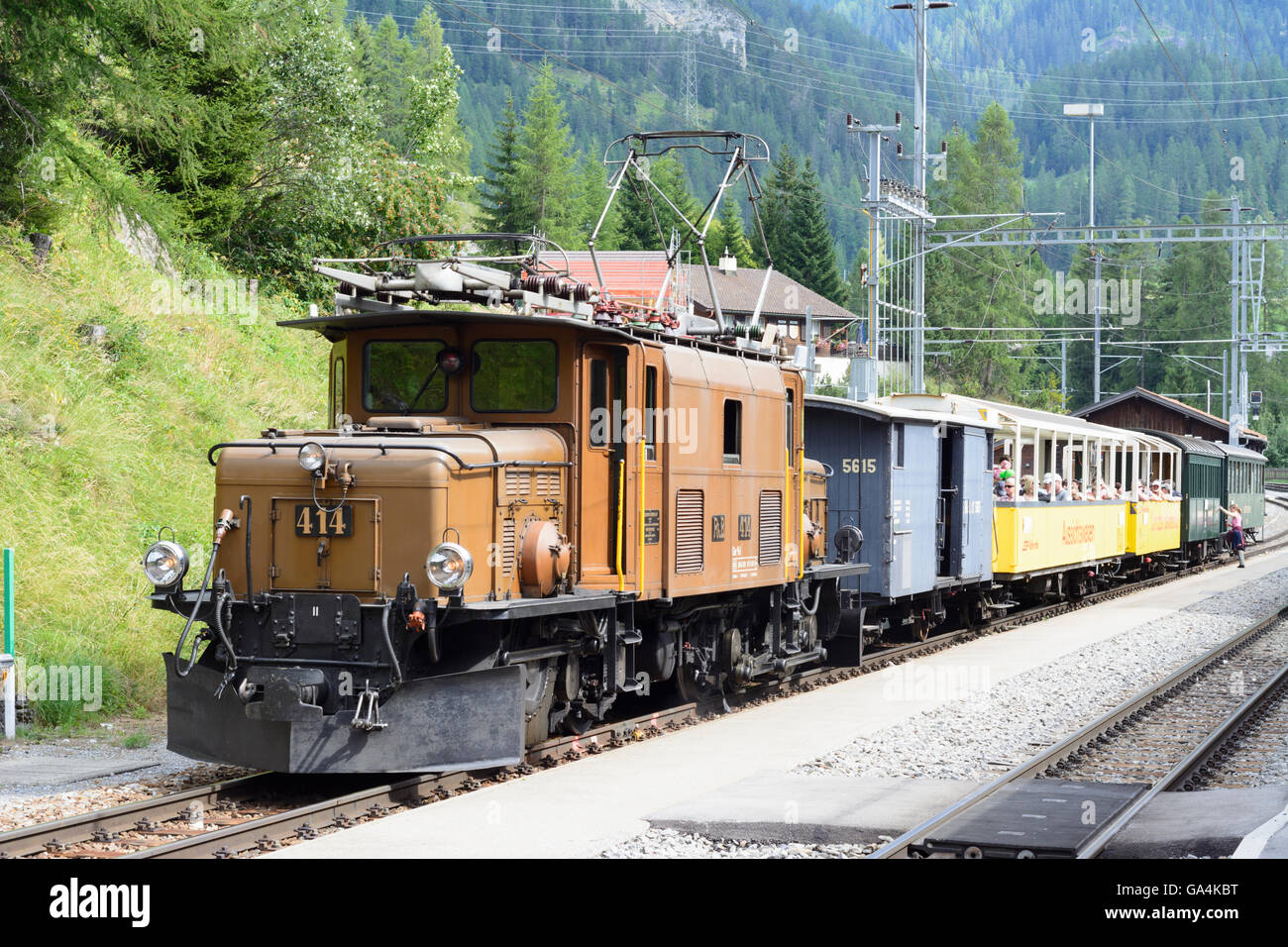 Bergün/Bravuogn Nostalgie Zug "Albula" Rhätische Bahn mit einer ...