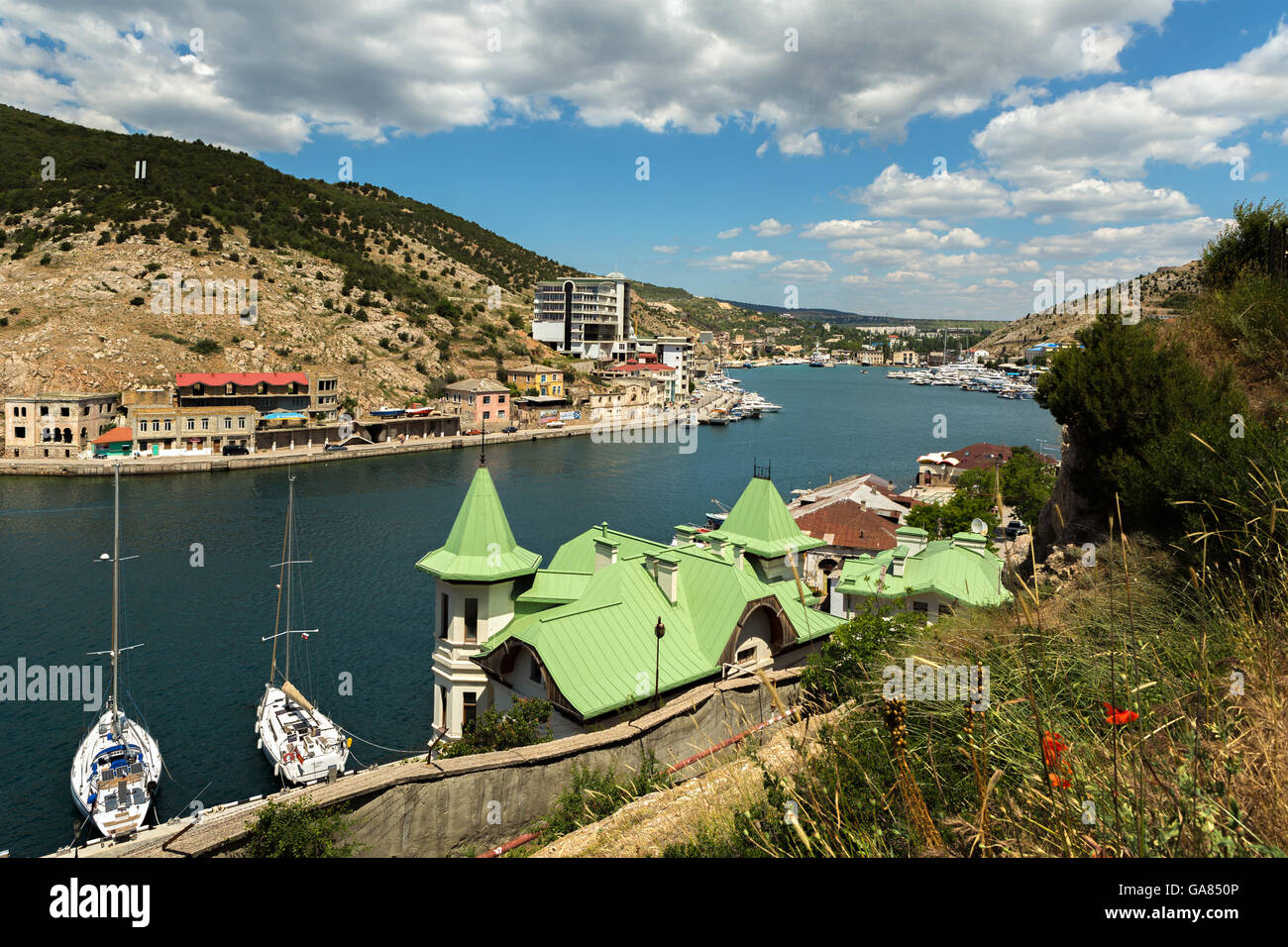 Balaklawa ist beliebter Krim Ferienort. Bucht ehemaliger u-Boot-Basis ...