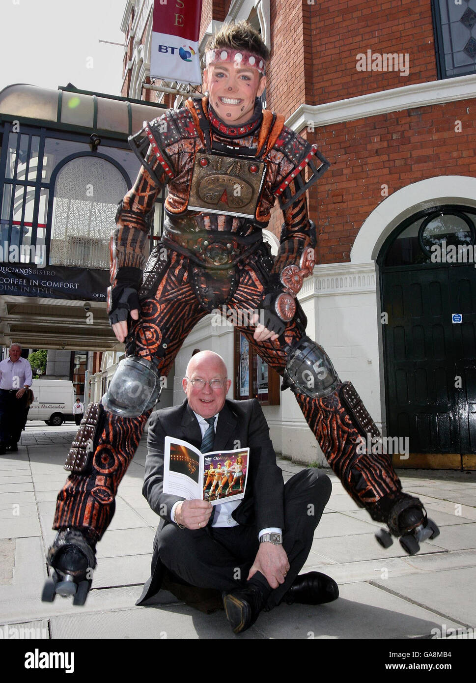 Wer spielt rostiges starlight express -Fotos und -Bildmaterial in hoher ...