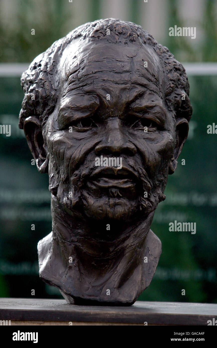 Politik tambo allgemeine ansicht gv statue england mangrs -Fotos und ...
