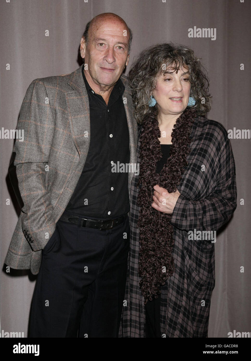 Direktor richard lester und eleanor bron -Fotos und -Bildmaterial in ...