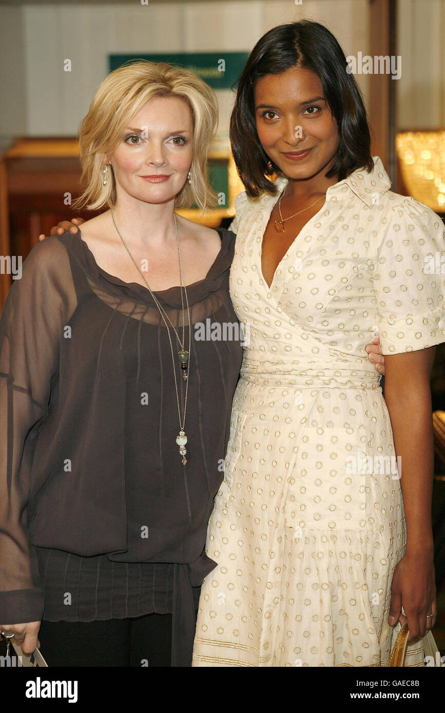 Sharon small -Fotos und -Bildmaterial in hoher Auflösung – Alamy