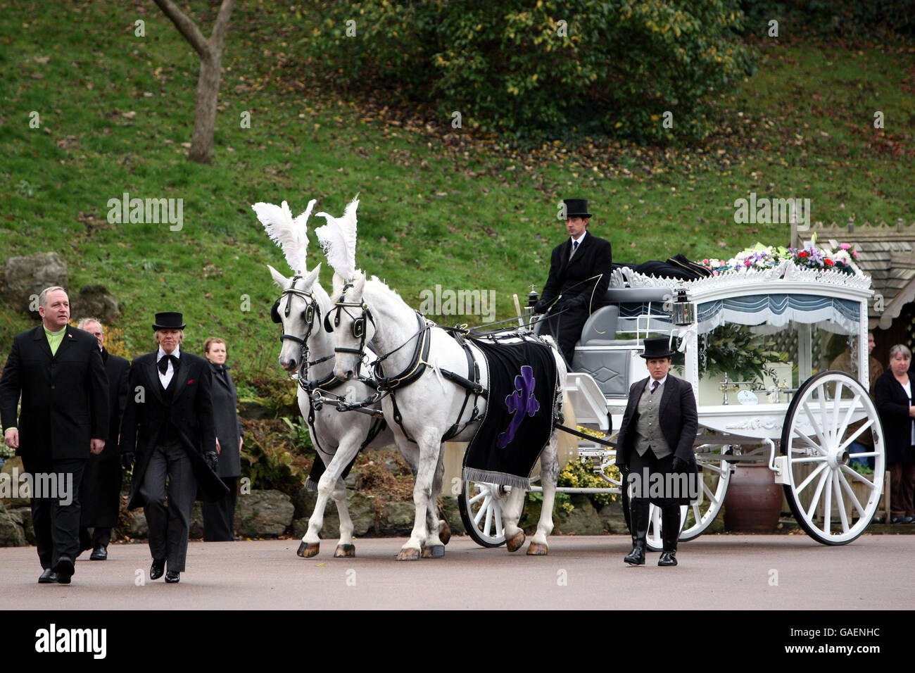 Bei der Beerdigung der ehemaligen Schauspielerin Hilda Braid aus ...