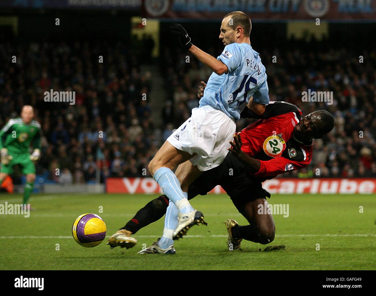 Manchester city und christopher samba -Fotos und -Bildmaterial in hoher ...