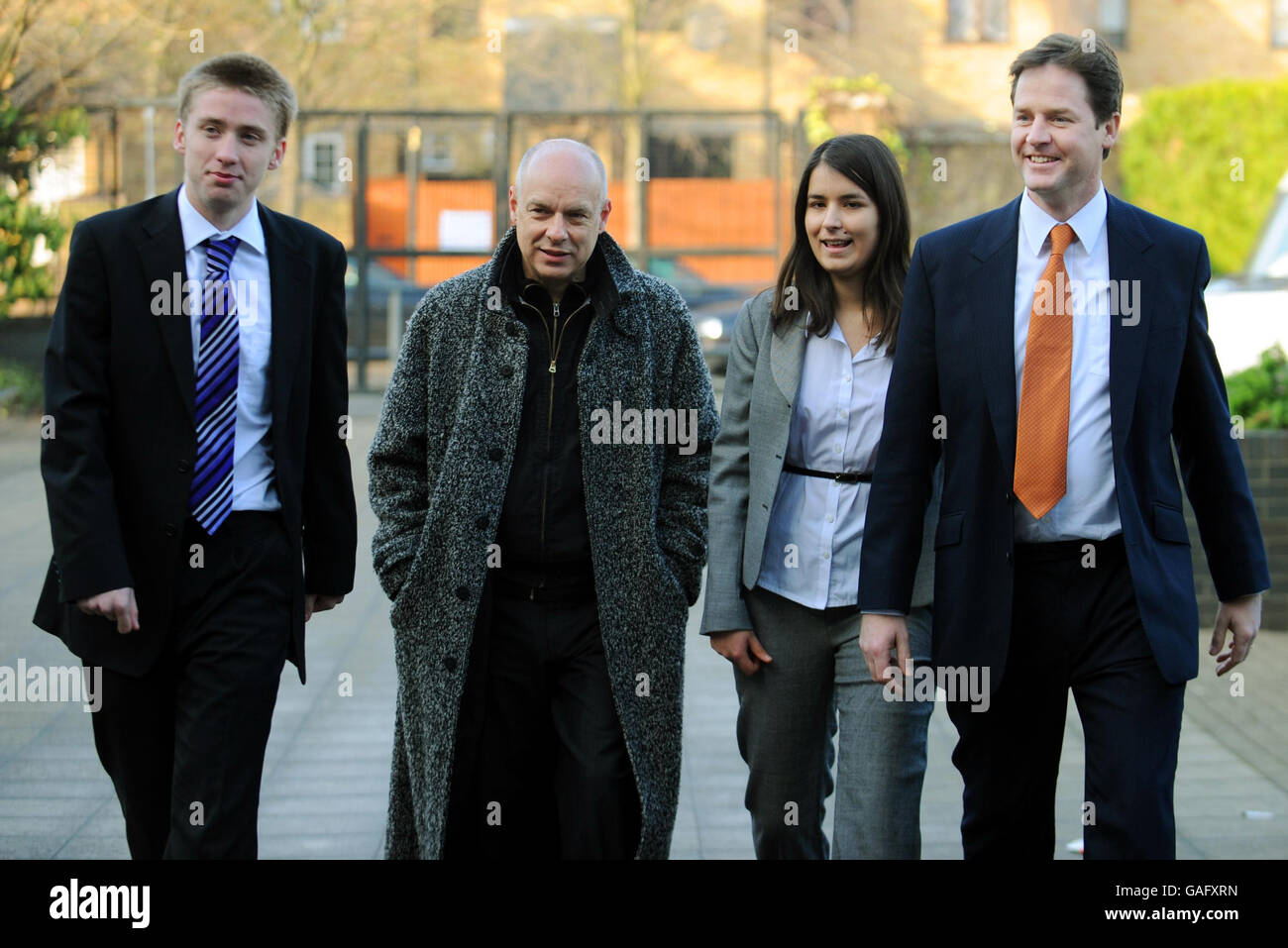 17 links und studentin eva sharma -Fotos und -Bildmaterial in hoher ...