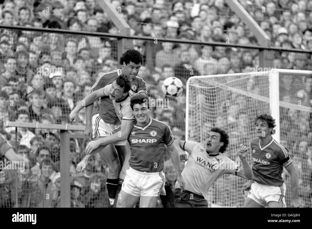 Heute englisch erste liga -Fotos und -Bildmaterial in hoher Auflösung ...