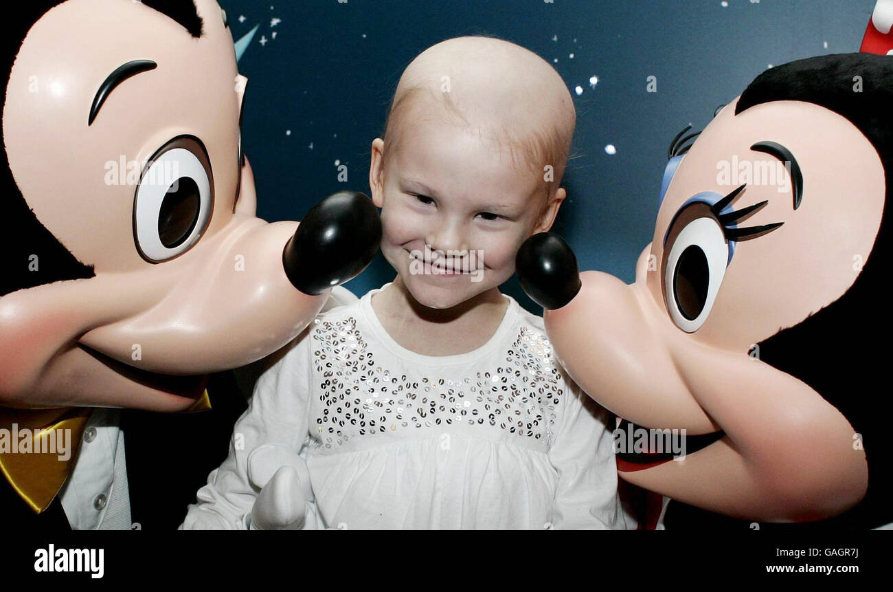 Walt disney zeichentrickfigur mickey mouse -Fotos und -Bildmaterial in ...