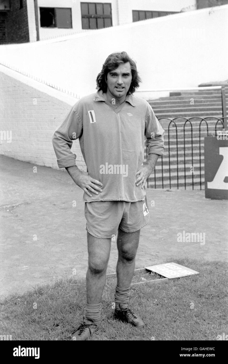 Geschuldetes geld Schwarzweiß-Stockfotos und -bilder - Alamy