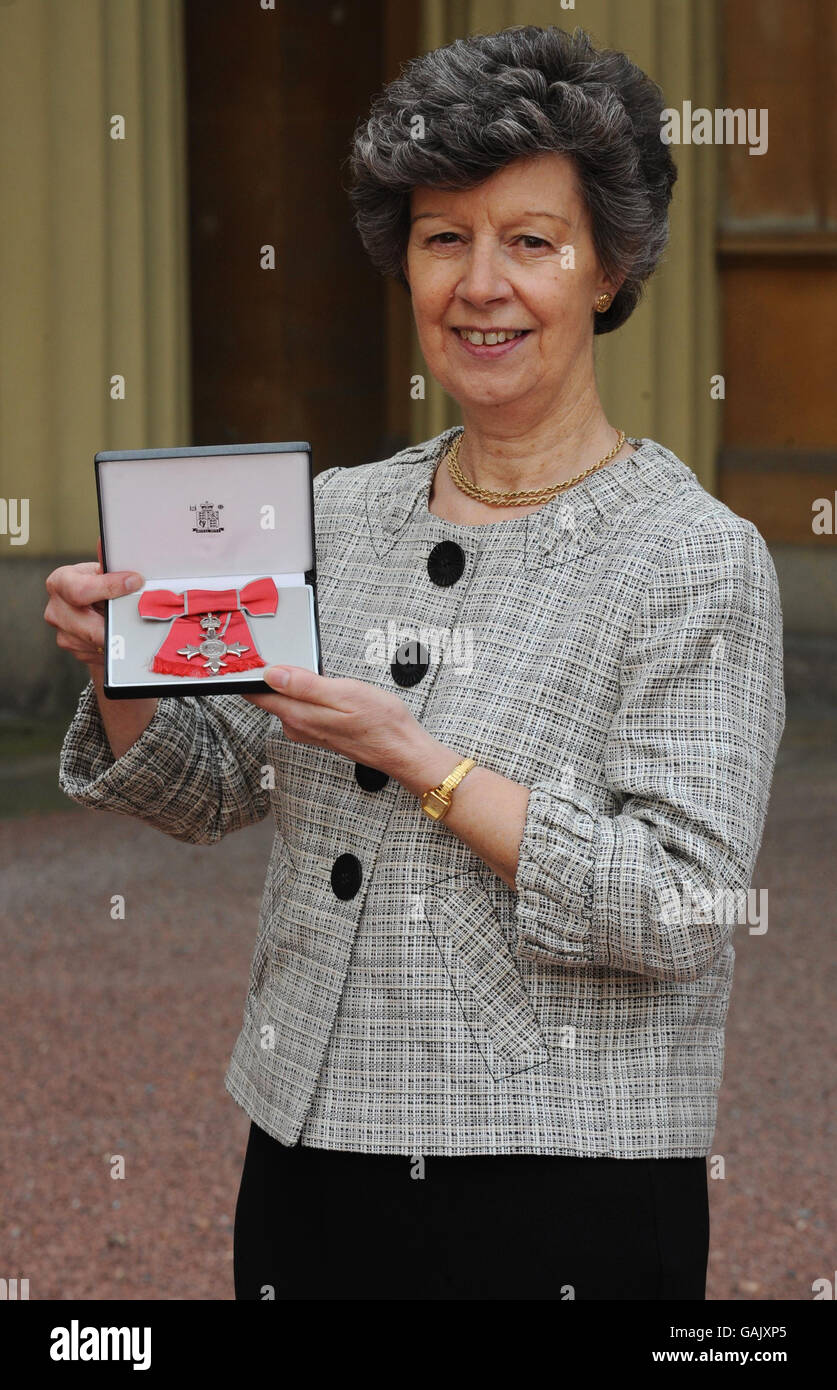 Joyce smith im buckingham palace -Fotos und -Bildmaterial in hoher ...