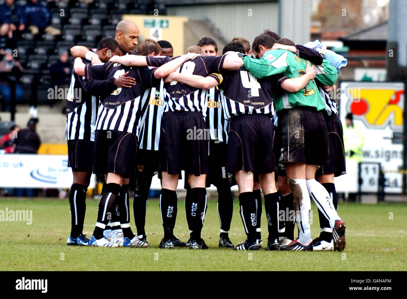 Notts county team vor dem spiel -Fotos und -Bildmaterial in hoher ...