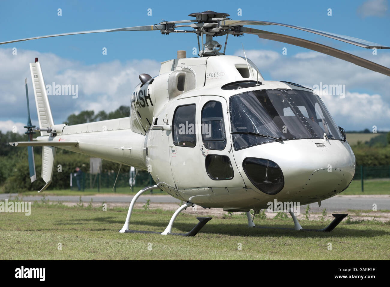 Twin rotor helicopters -Fotos und -Bildmaterial in hoher Auflösung – Alamy