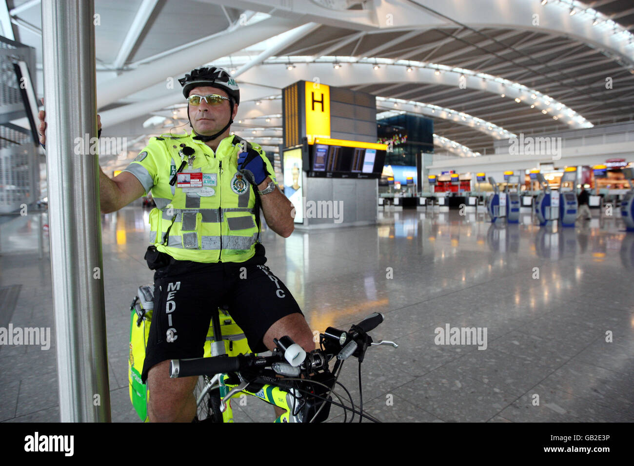 Ein generisches Bild der London Ambulance Service Cycle Response Unit ...