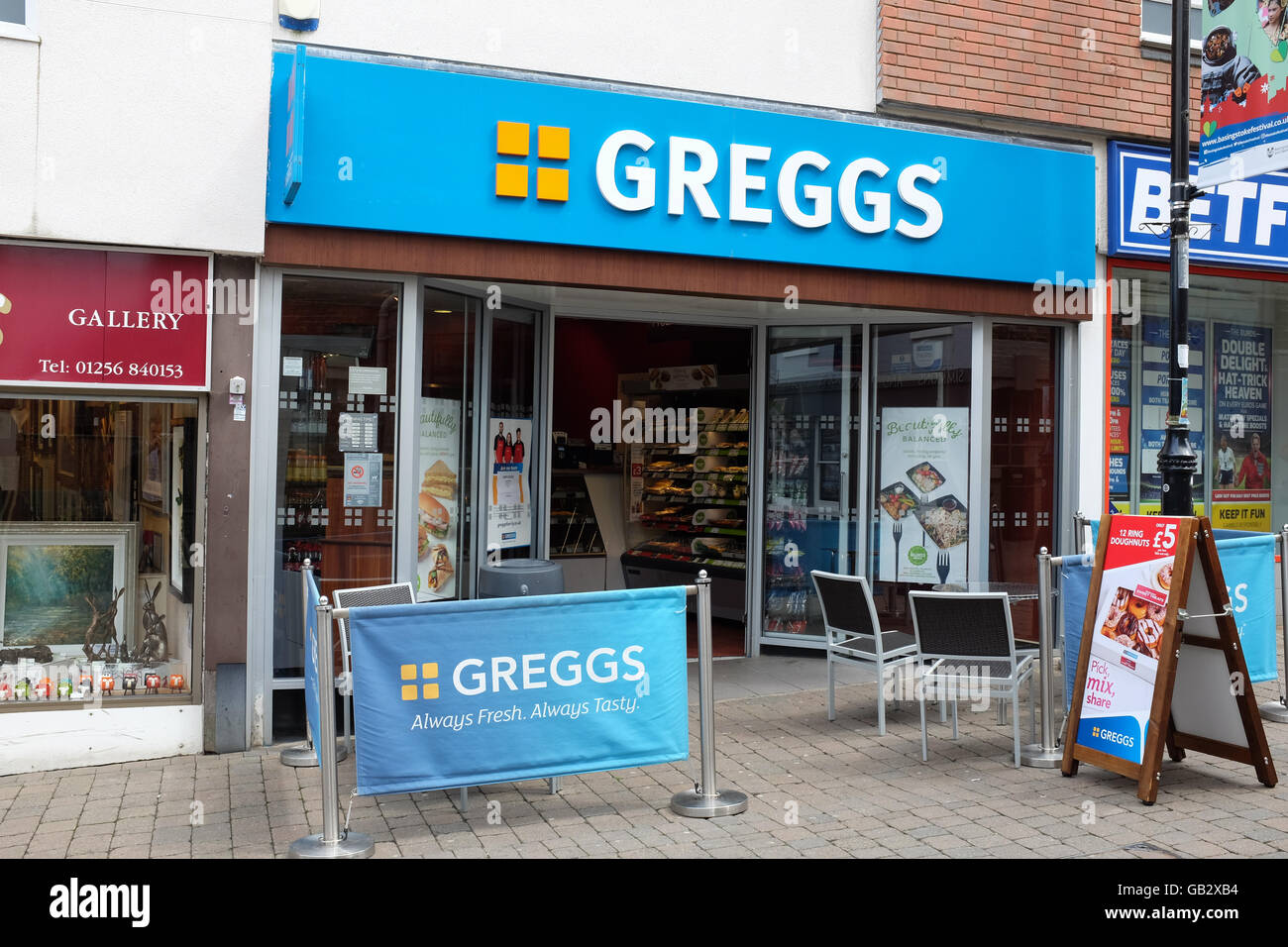 Greggs shop -Fotos und -Bildmaterial in hoher Auflösung – Alamy
