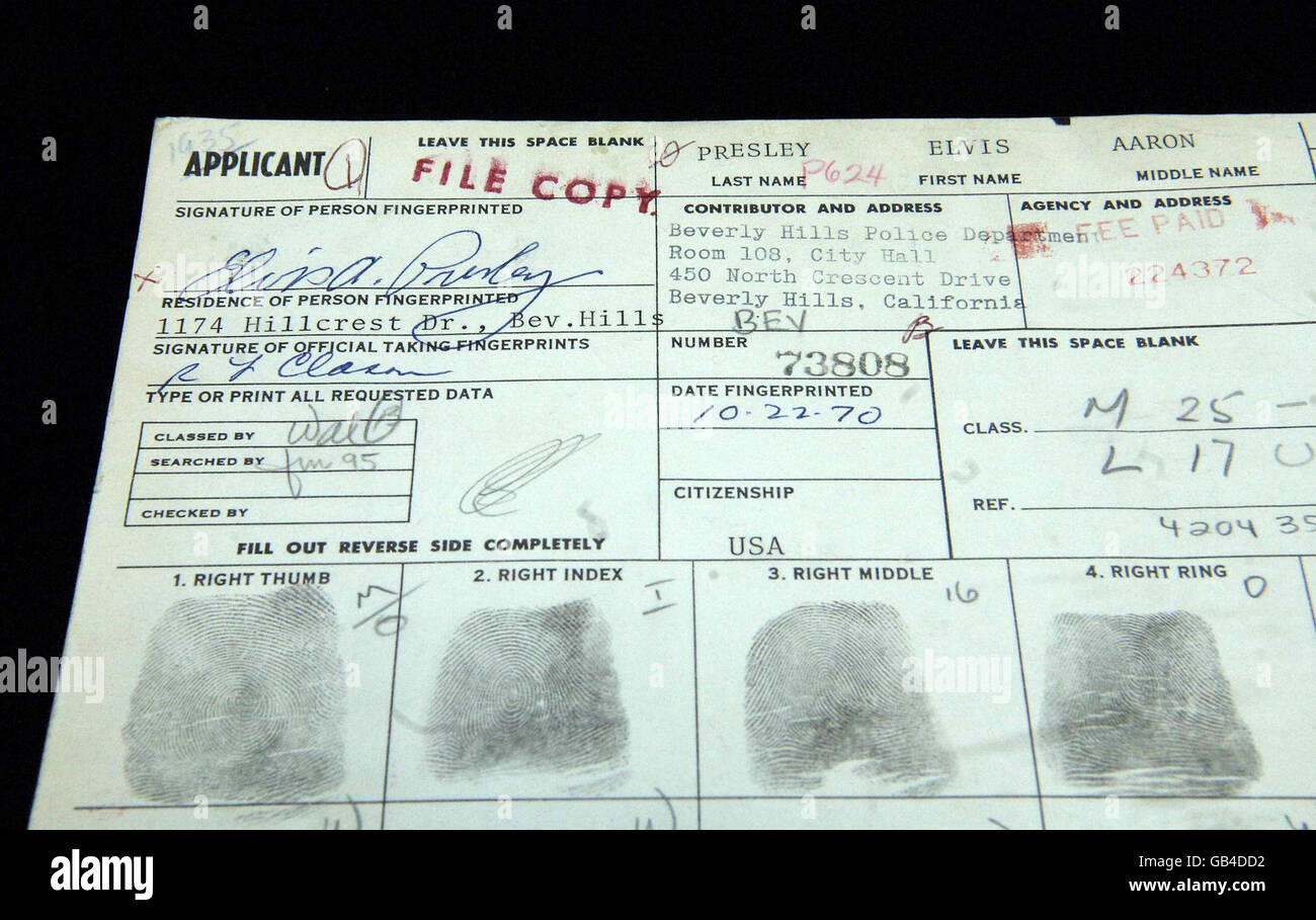 Eine Nahaufnahme von Elvis Presleys Anwendung für verborgene Waffen ...