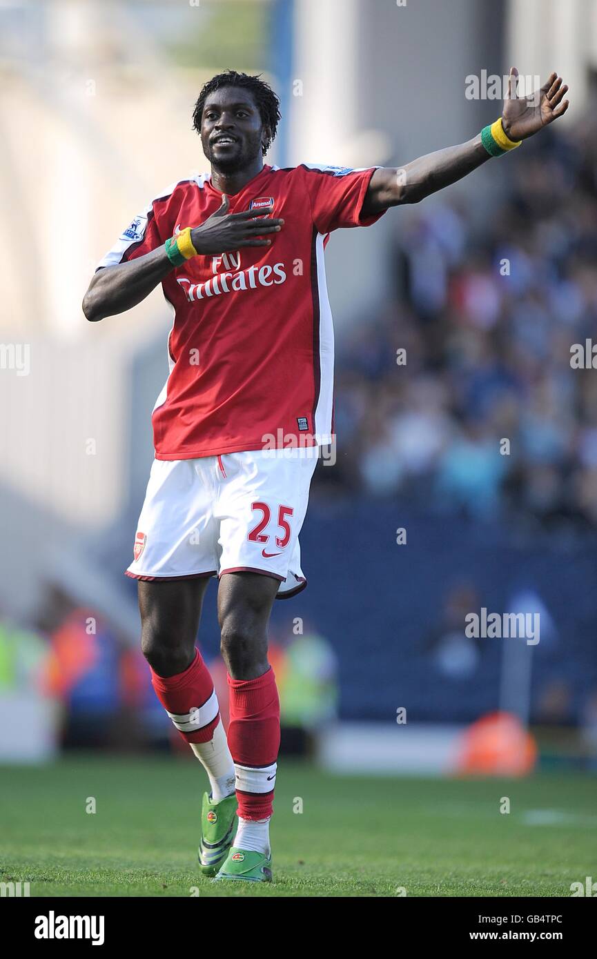 Arsenale emmanuel adebayor feiert celebrate -Fotos und -Bildmaterial in ...