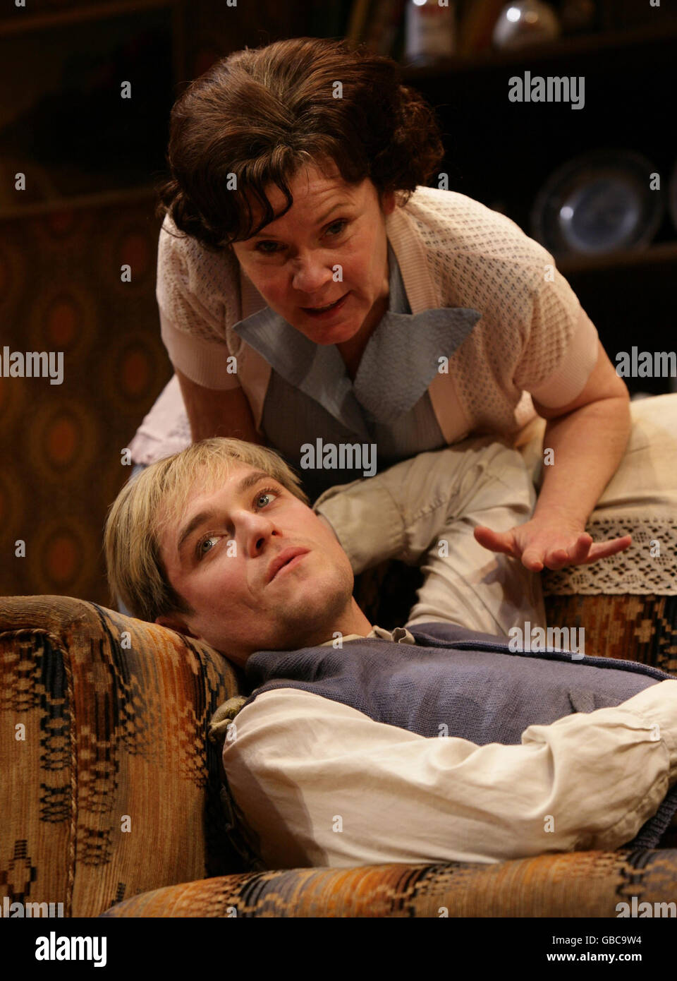 Besetzung mitglieder imelda staunton als kath horne als herr sloane ...