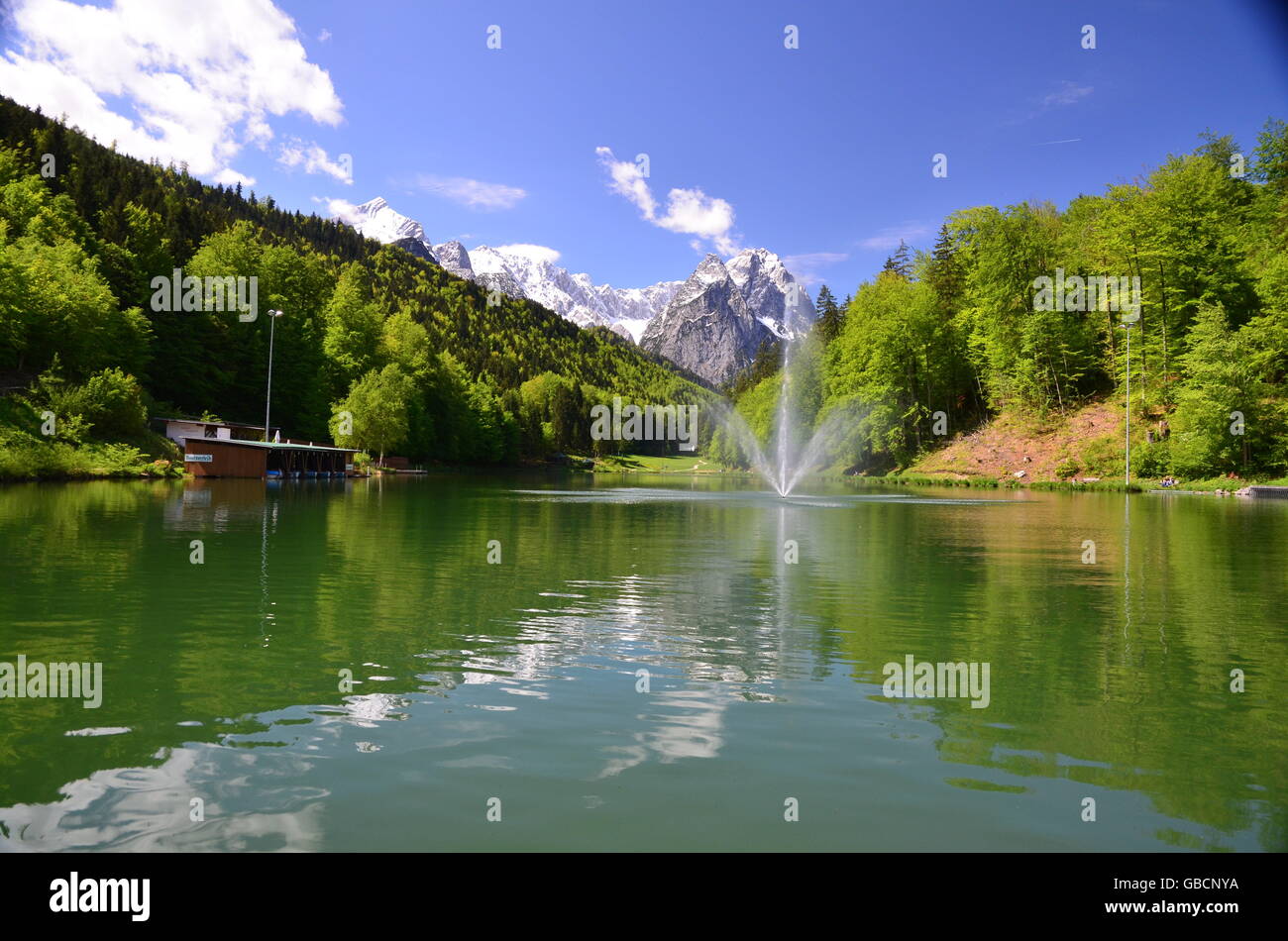 Bergsee, See, Gebirge, Bergwald, Fruehling, Riessersee, Waxensteine ...