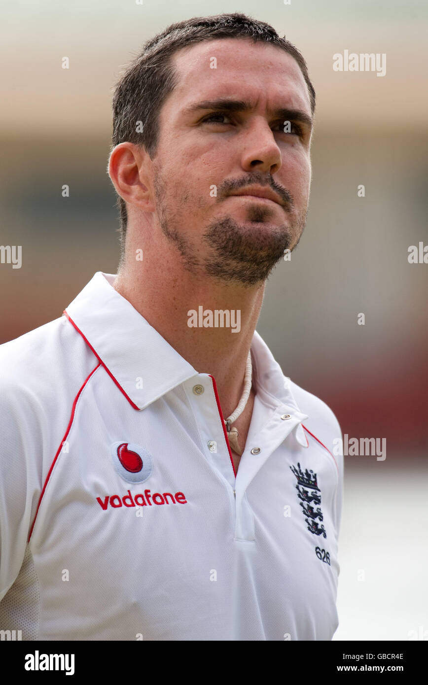 Englands kevin pietersen international tour match warren park cricket ...