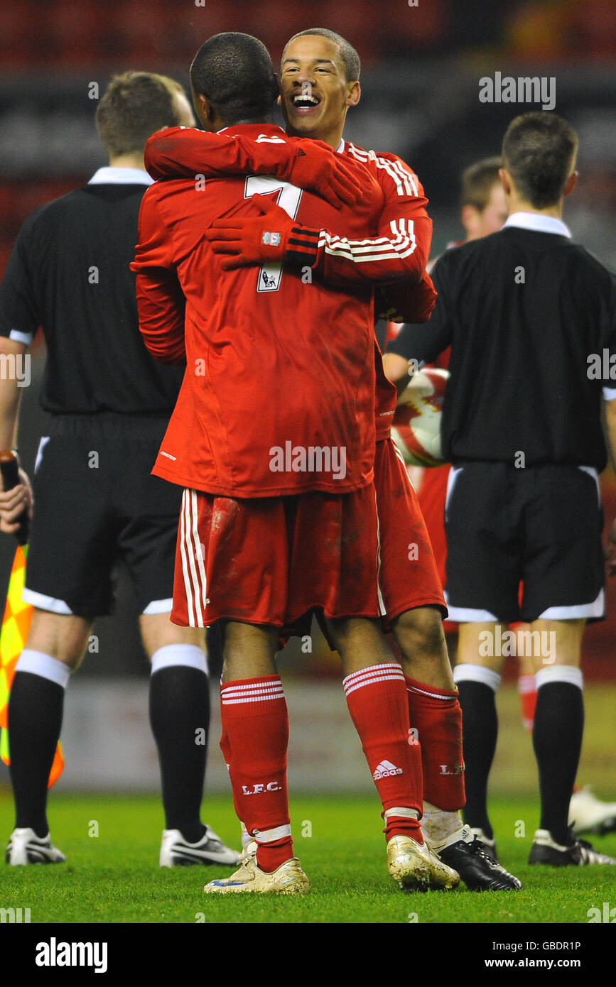 Fußball - FA Youth Cup - Fitfh Round - Liverpool gegen Chelsea ...
