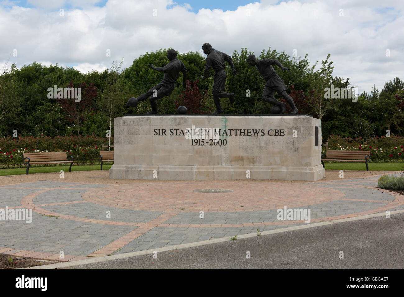 Statue von sir stanley matthews im britannia stadion -Fotos und ...