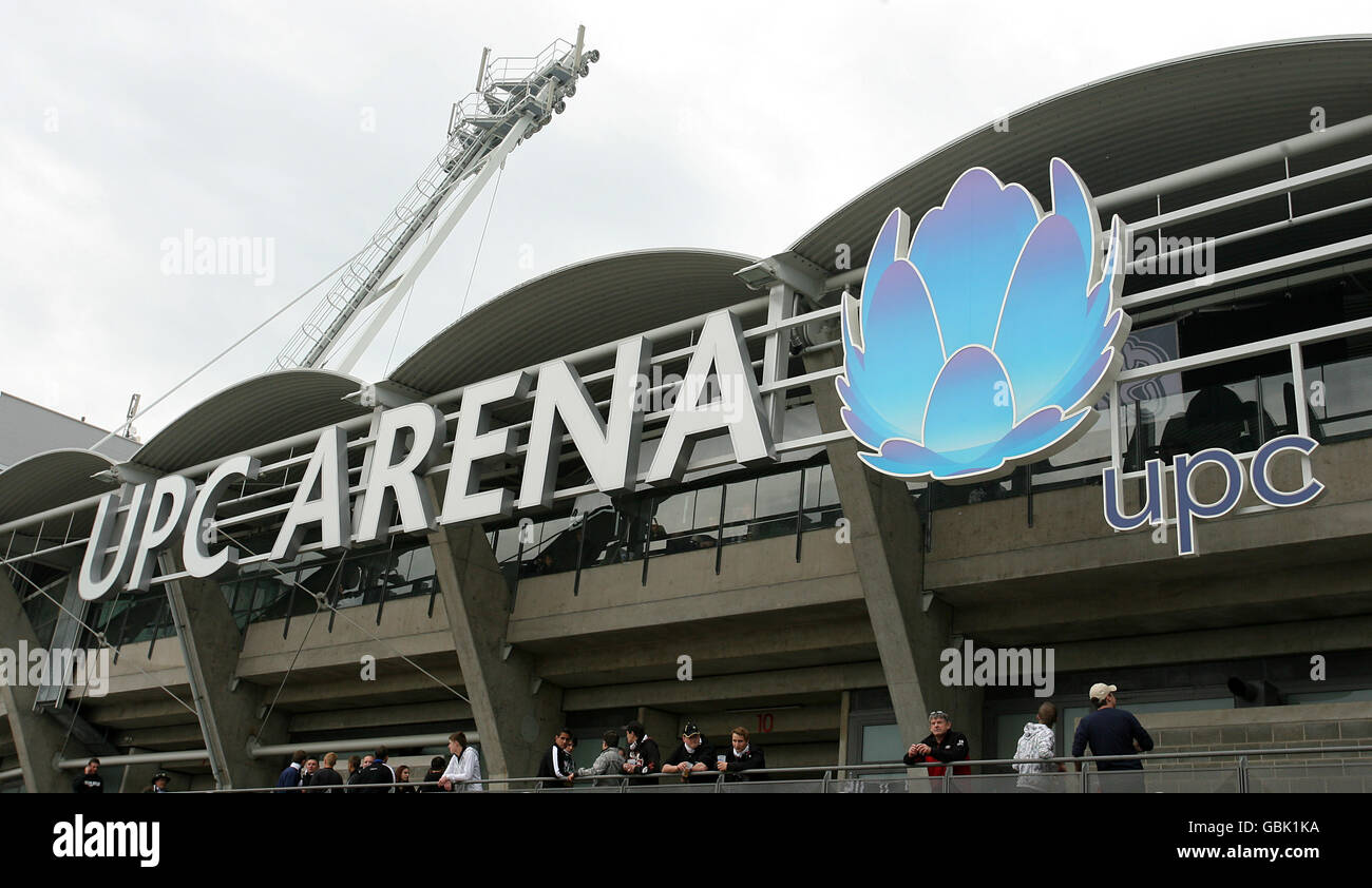 Gesamtansicht der upc arena -Fotos und -Bildmaterial in hoher Auflösung ...