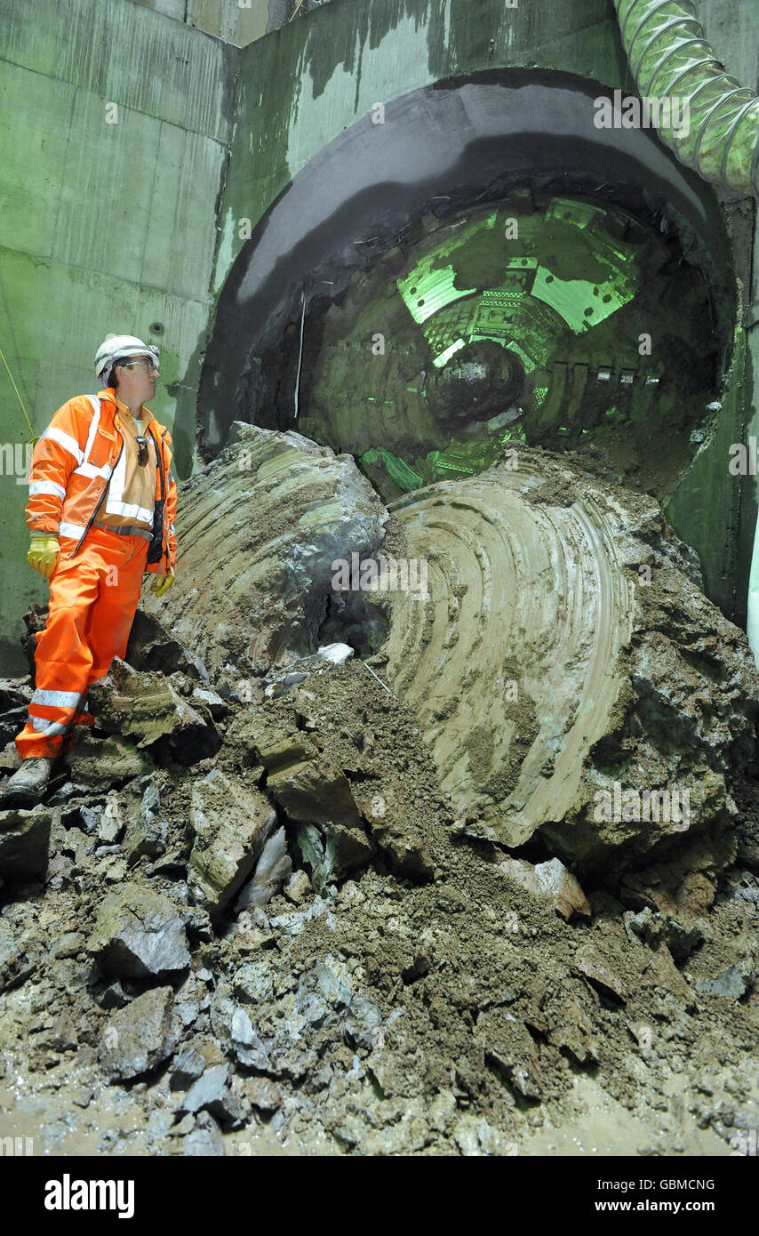 Durchbruch wassertunnel -Fotos und -Bildmaterial in hoher Auflösung – Alamy