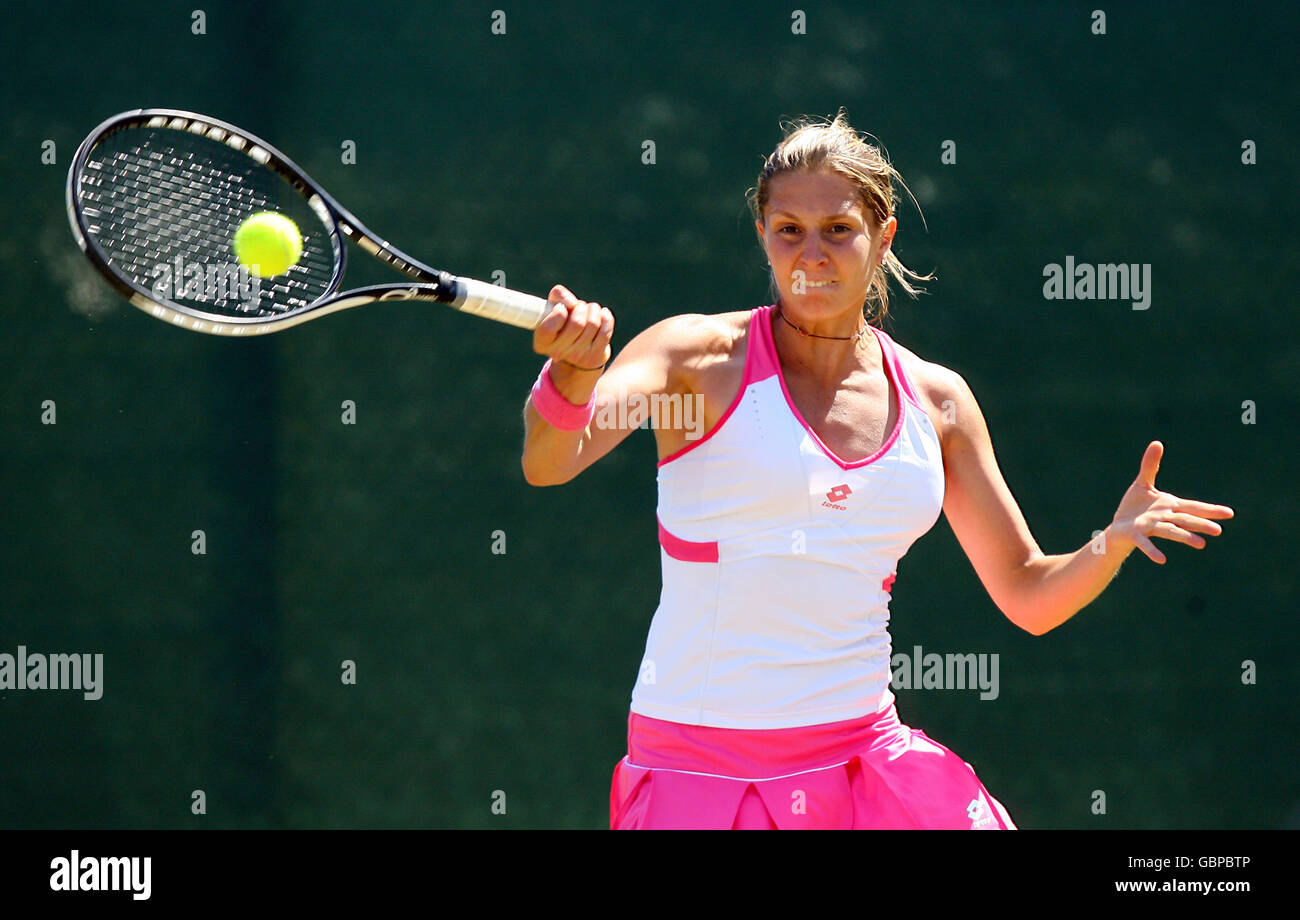 Italien maria elena cameron in aktion -Fotos und -Bildmaterial in hoher ...