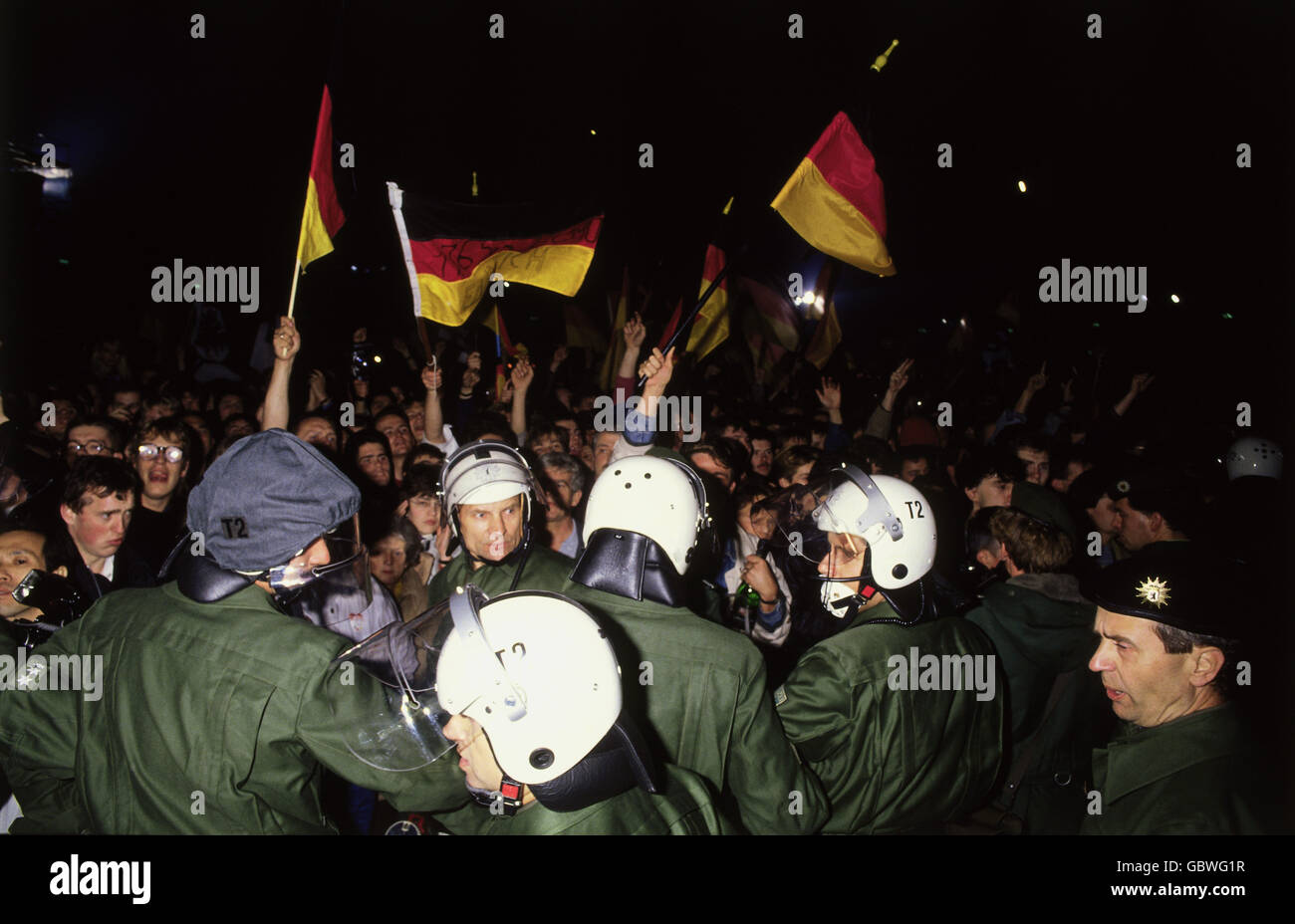 Polizei deutschland 1990 -Fotos und -Bildmaterial in hoher Auflösung ...
