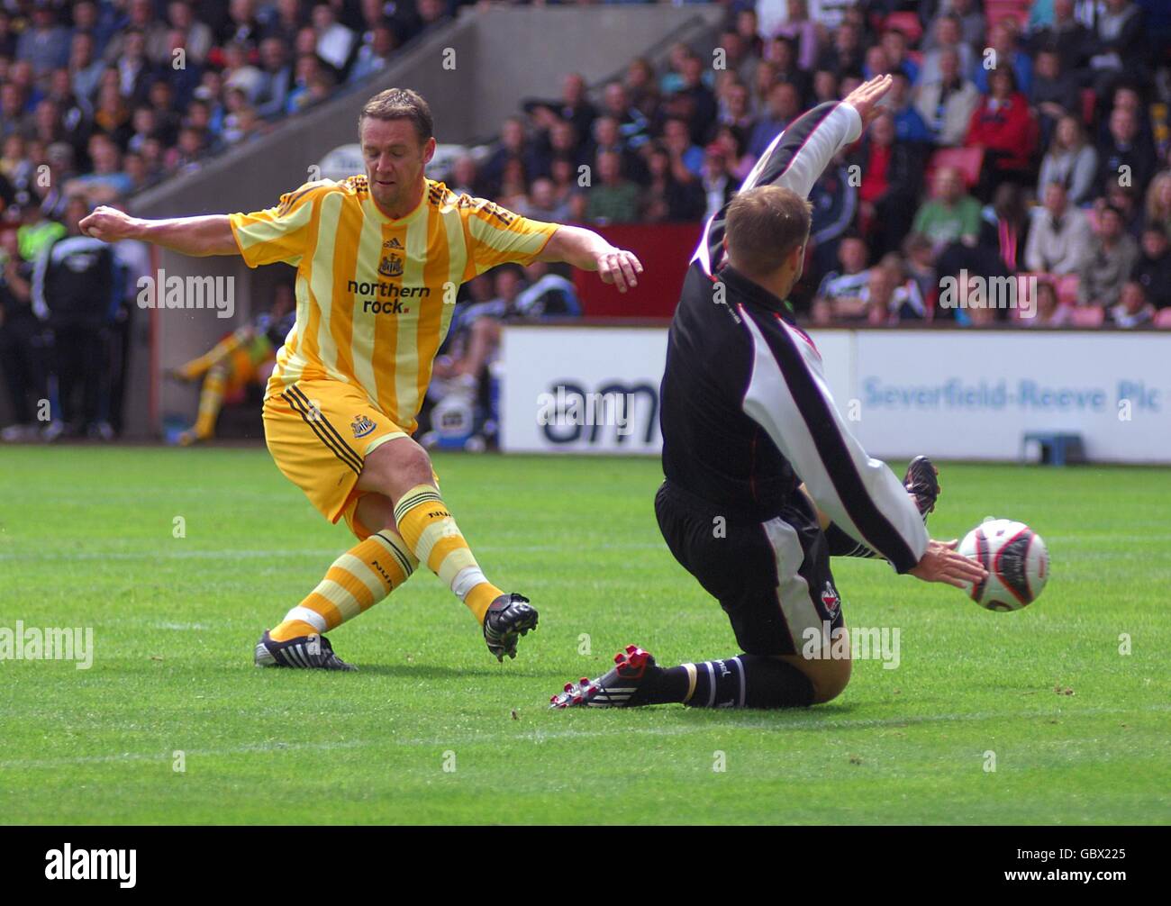 Newcastle uniteds kevin nolan erzielt sein zweites tor -Fotos und ...