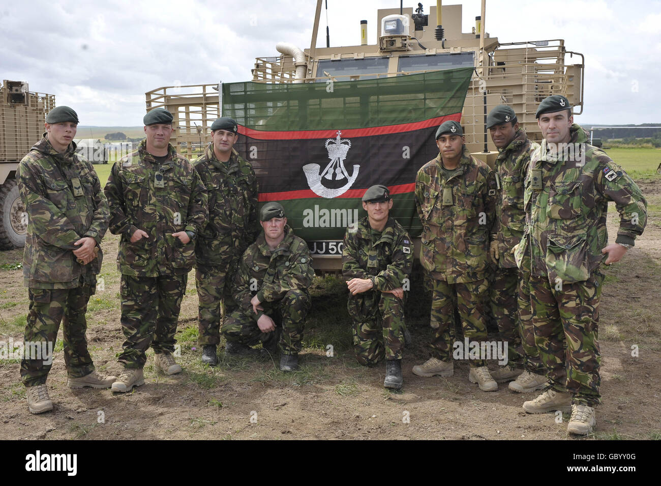 Mastiff gepanzertes militärfahrzeug -Fotos und -Bildmaterial in hoher ...