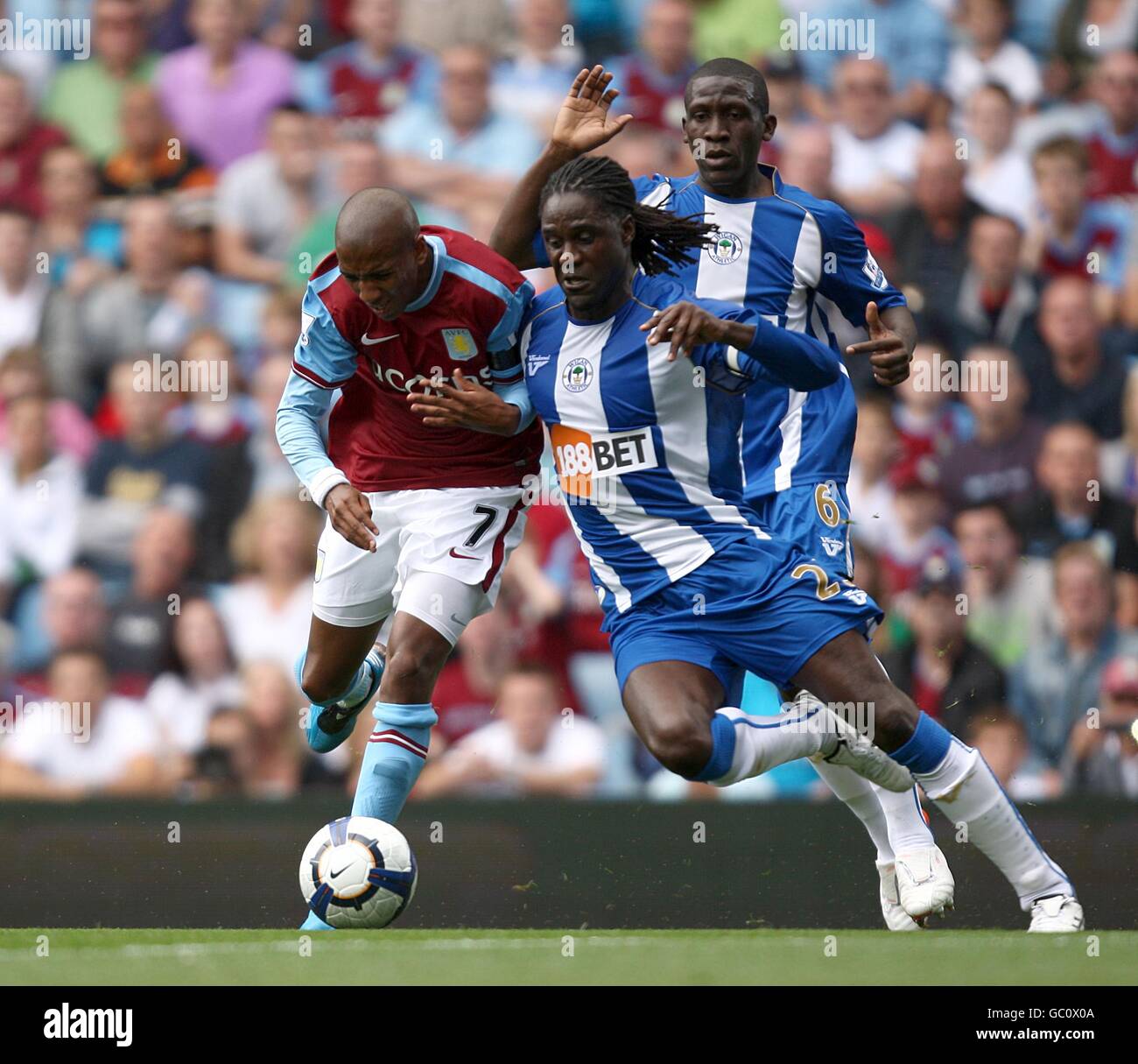 Fußball - Barclays Premier League - Aston Villa gegen Wigan Athletic ...
