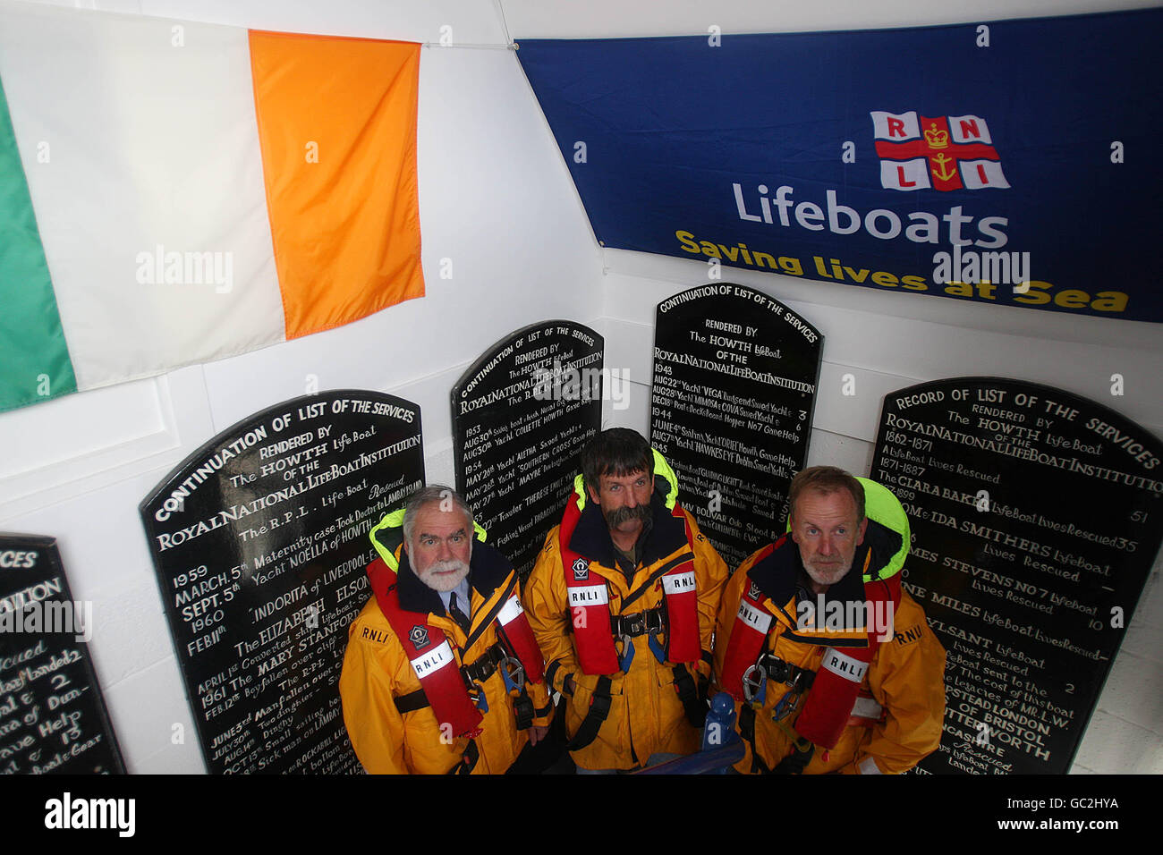 Umgekommene besatzungsmitglieder -Fotos und -Bildmaterial in hoher ...