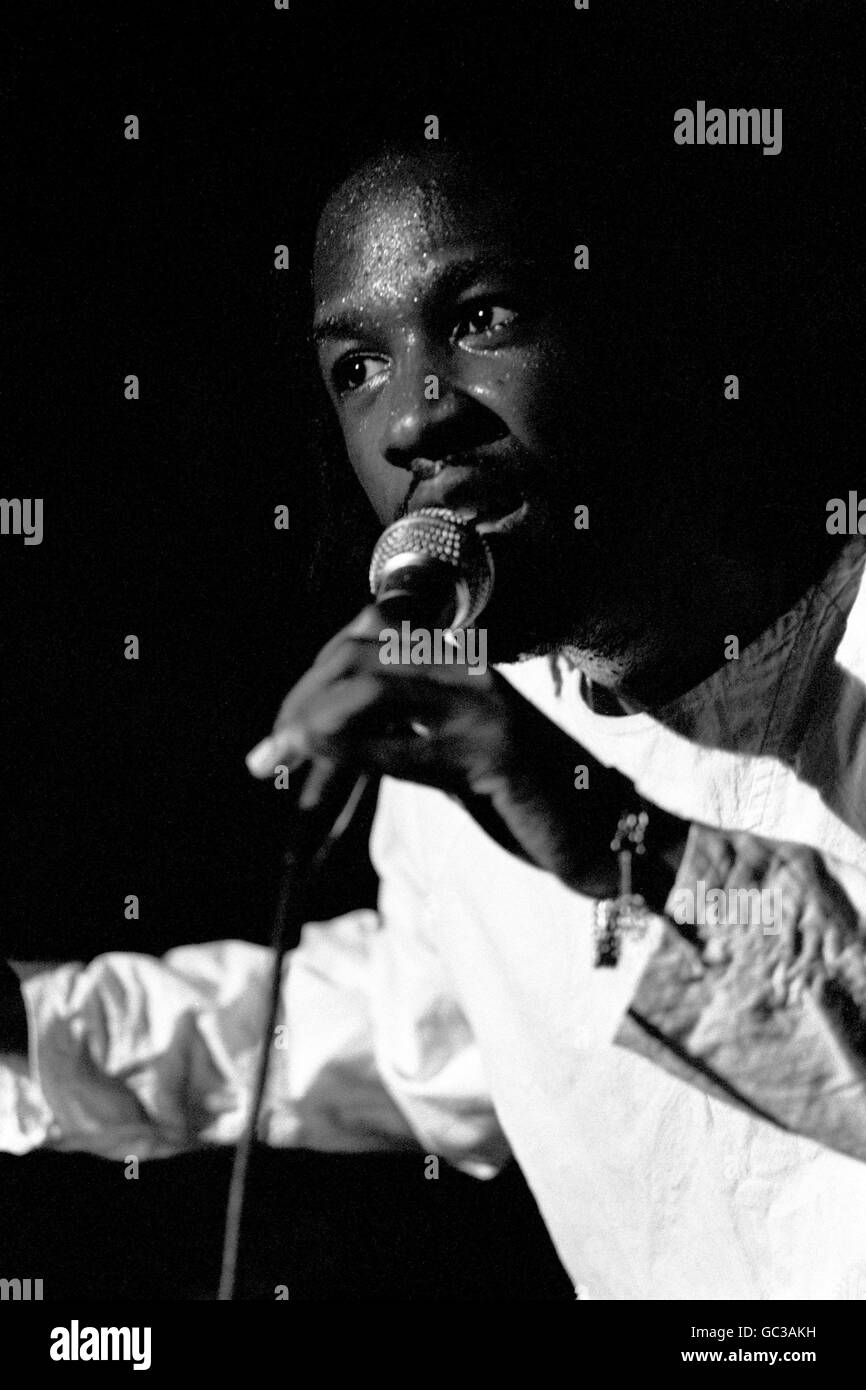 Calypso band -Fotos und -Bildmaterial in hoher Auflösung – Alamy